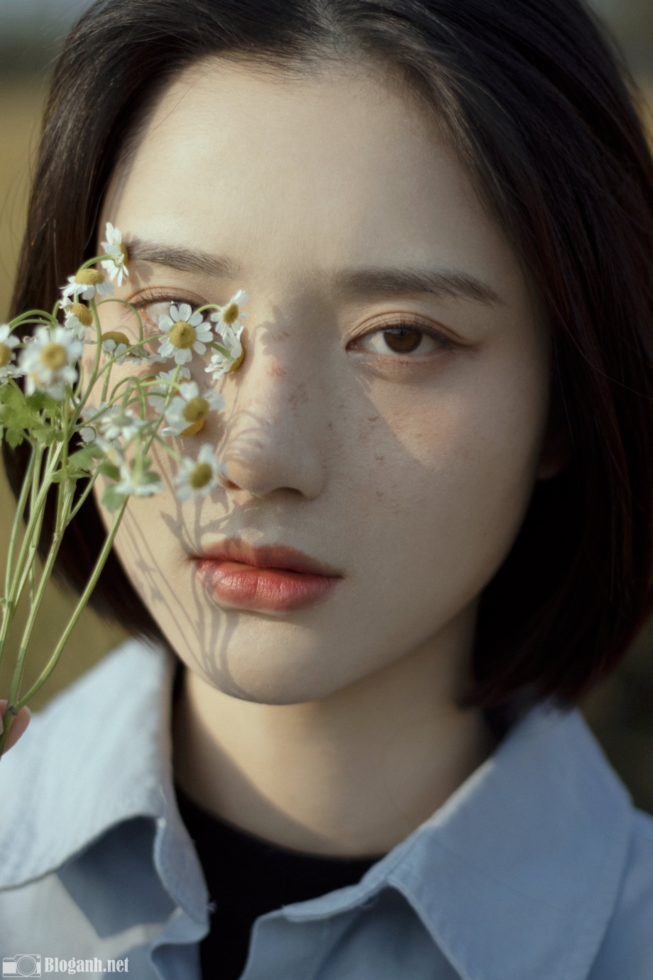 Cách chụp ảnh che mặt đẹp: Chìa khoá nghệ thuật làm nổi bật cái đẹp ẩn ...